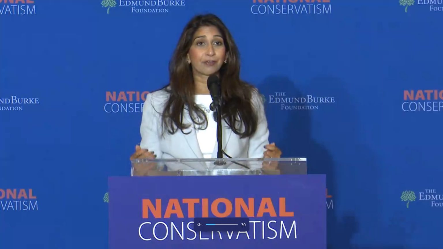 Suella Braverman condemned for describing government buildings flying ... Suella Braverman condemned for describing government buildings flying ...